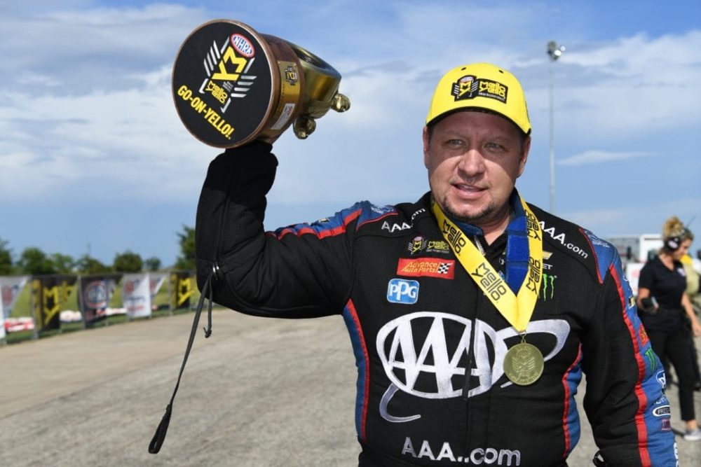 History Awaits Robert Hight at Auto Club Finals | Drag Illustrated