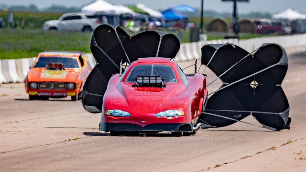Photo Gallery: Funny Car Chaos Invades Kearny, Nebraska | Drag Illustrated