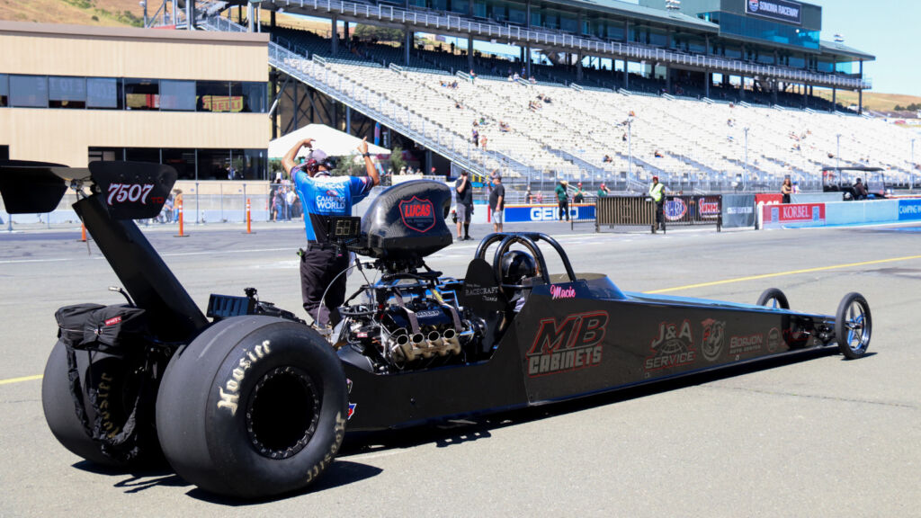 Maddi & Macie Gordon Make National Event Debut in Sonoma | Drag Illustrated