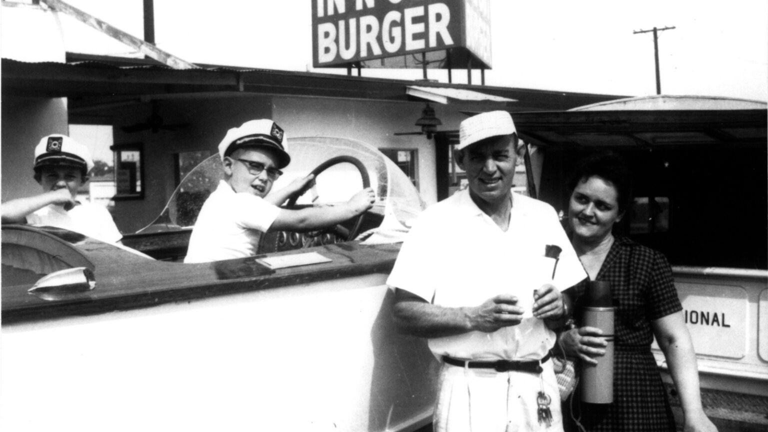 Burnouts and Burgers: Lynsi Snyder-Ellingson Carries on Family Legacy ...