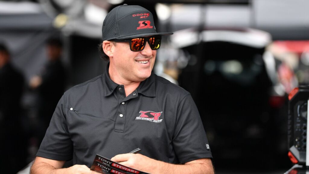 Tony Stewart to Move Into Eight Spot in Right Trailers Top Fuel All ...