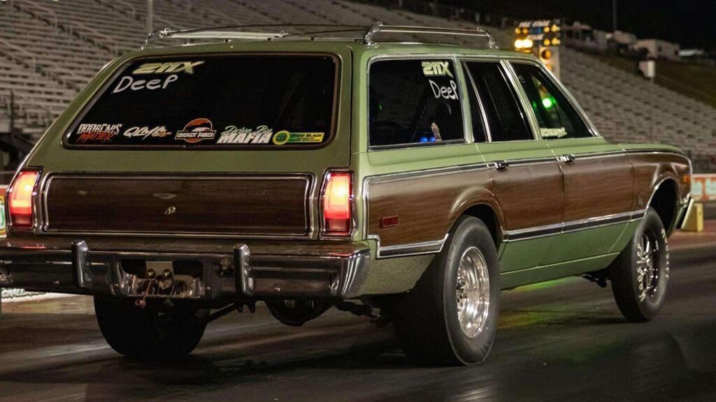 Sox & Martin to Sponsor Grassroots Mopar Bracket Racers at Thanksgiving ...