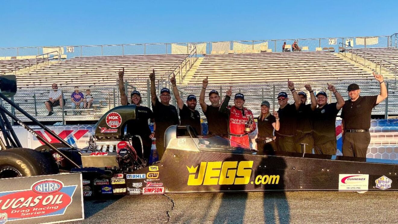 Tony Stewart Clinches NHRA Lucas Oil Drag Racing Series Division 3 ...