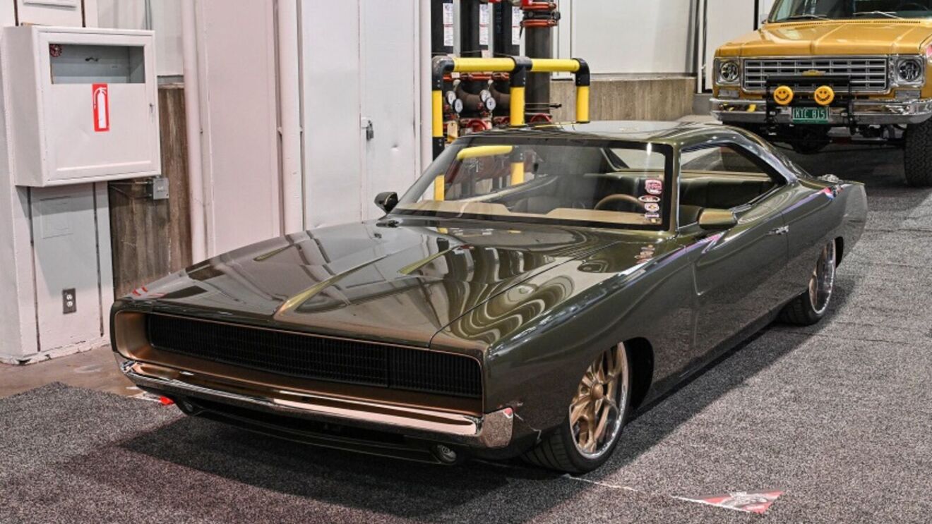 Noah Alexander Crowned Battle of the Builders Champion | Drag Illustrated