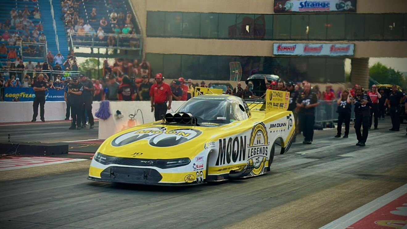 Hull and Jim Dunn Racing Bring Mooneyes and Compass to East Coast ...