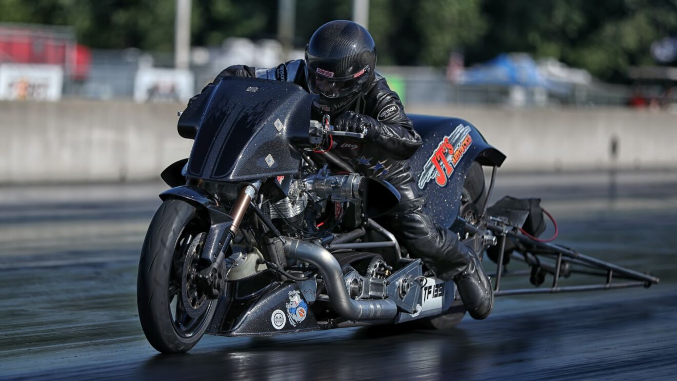 Nitro Harleys Bringing The Noise to Byron | Drag Illustrated