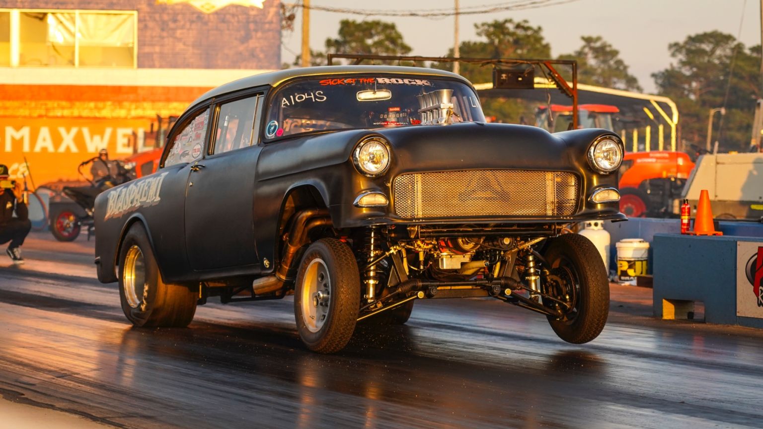 Mike Finnegan Fired Up For Edelbrock Sick Smokies | Drag Illustrated
